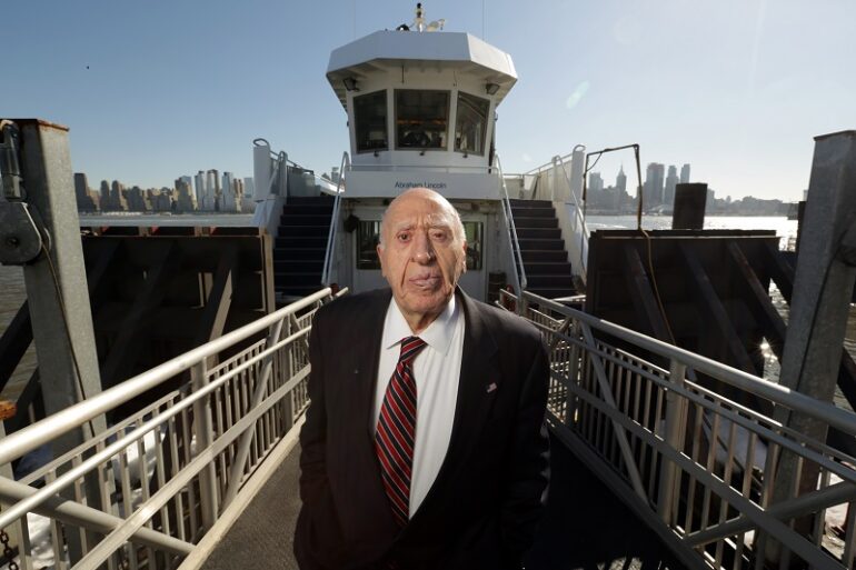 Arthur Imperatore Sr., NY Waterway founder and key figure in Gold Coast ...
