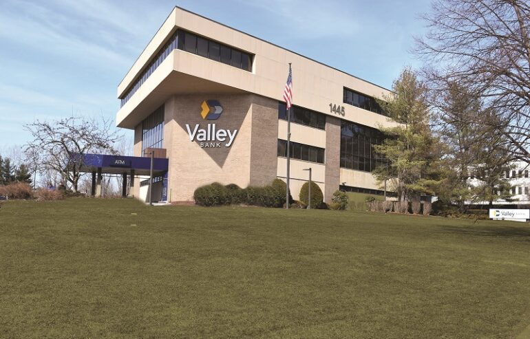 Longtime commercial real estate banker returns to Valley as first vice ...