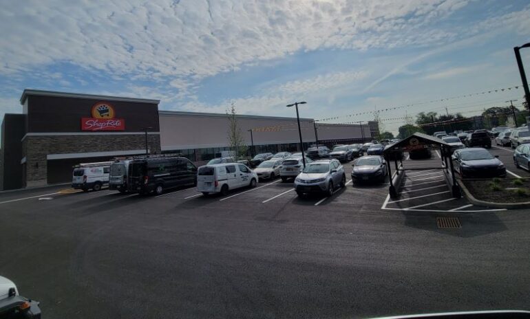 ShopRite debuts at new-look Fair Lawn retail center, following deal ...