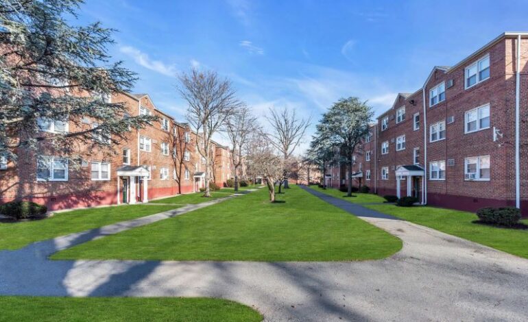 Family sells 126-unit Elizabeth apartment complex after 40 years ...