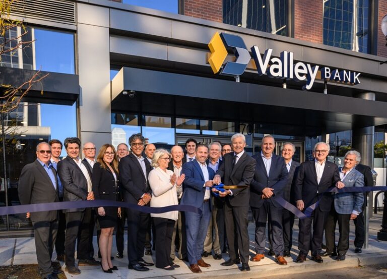 Valley Bank unveils new 120,000 sq. ft. headquarters in downtown ...