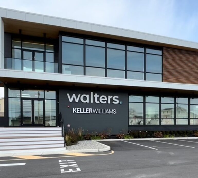 Keller Williams team opens at new Walters office building on Long Beach ...