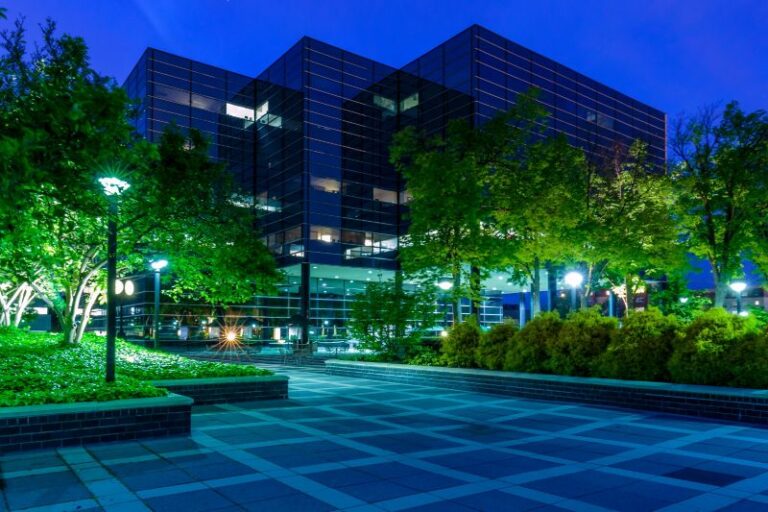 Tenant of 39 years signs latest lease renewal at Sanzari’s Court Plaza ...